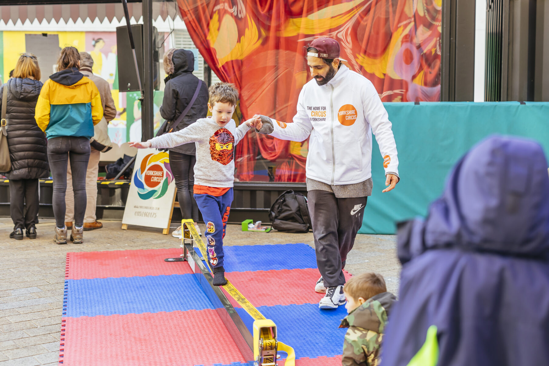 Our Pop-Up Circus rolls back onto Briggate - Welcome to Leeds