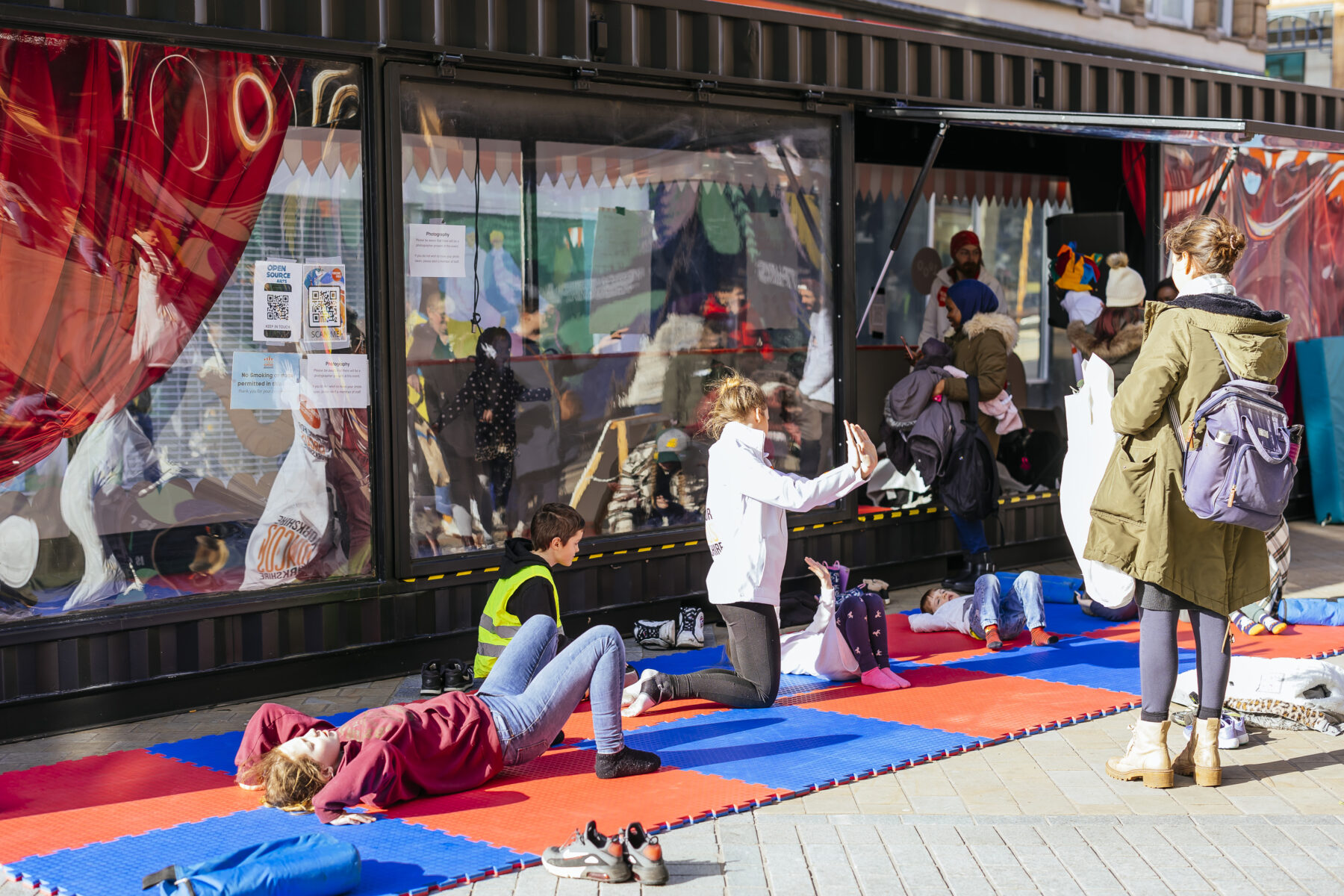 Our Pop-Up Circus rolls back onto Briggate - Welcome to Leeds