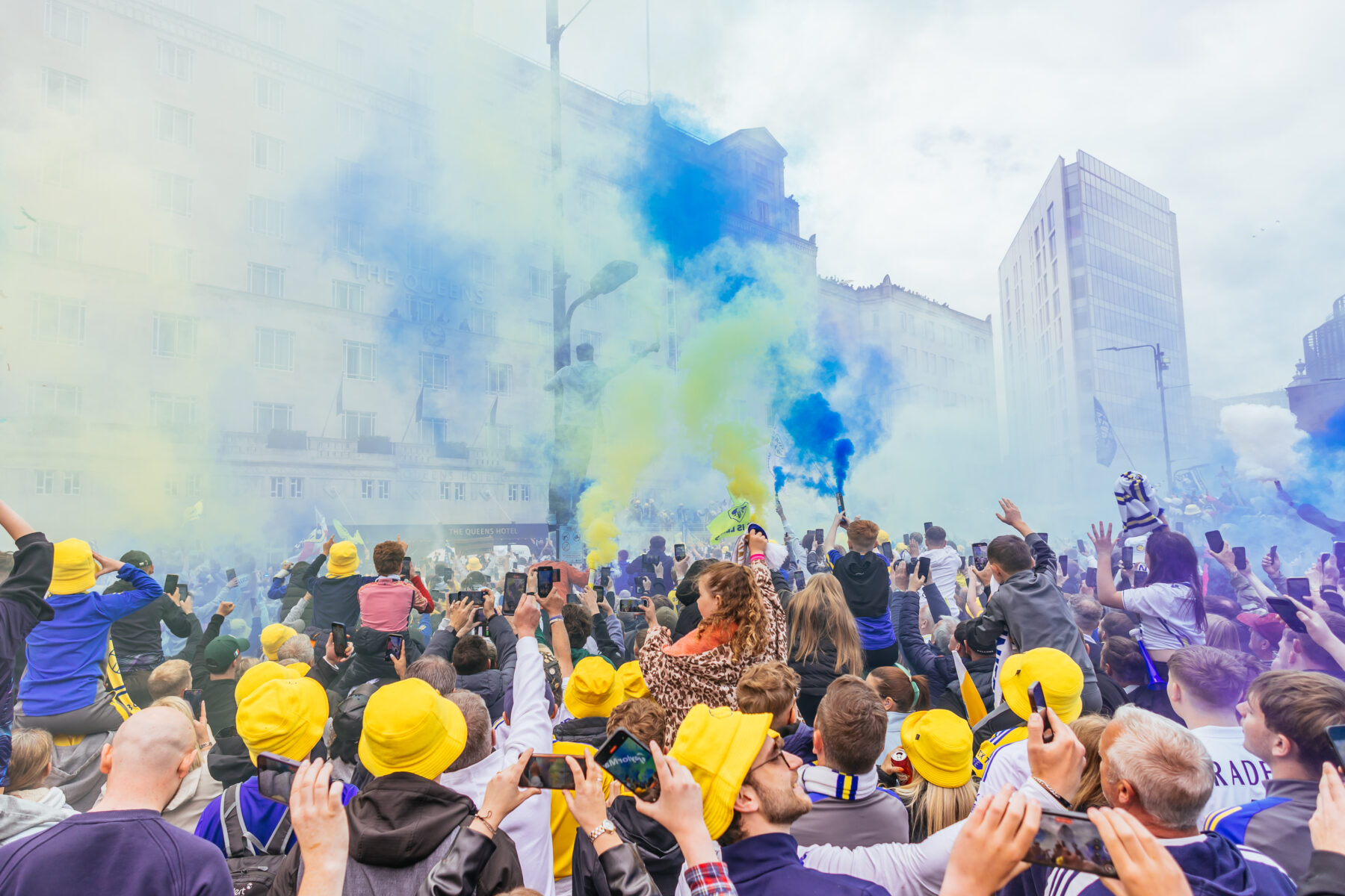 Scenes of Glory: Leeds United’s Champions Parade in Pictures - Welcome ...